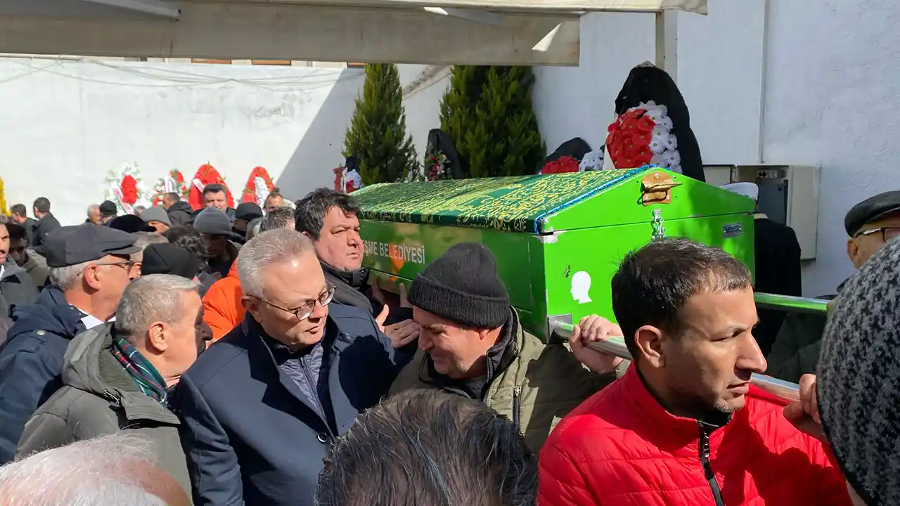 Eşme'nin Sevilen Doktoru Yusuf Kaya Son Yolculuğuna Uğurlandı